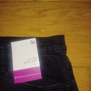SO | Jeans | So High Rise Black Distressed Mom Jean Size 836w Nwt ...